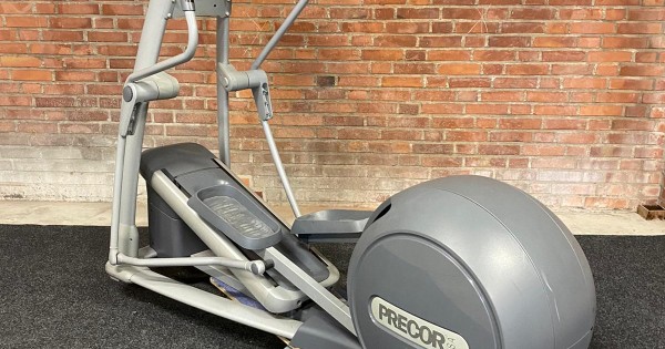 Precor EFX 556i
