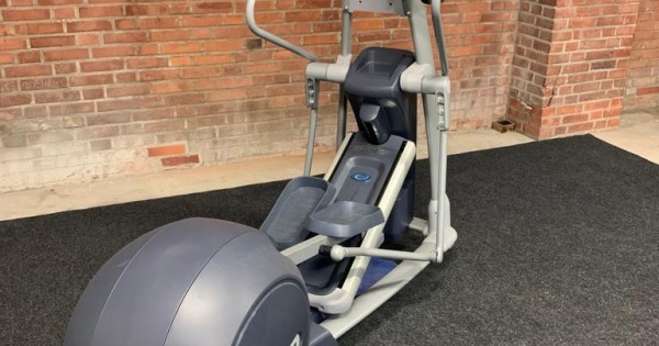 Precor EFX 835